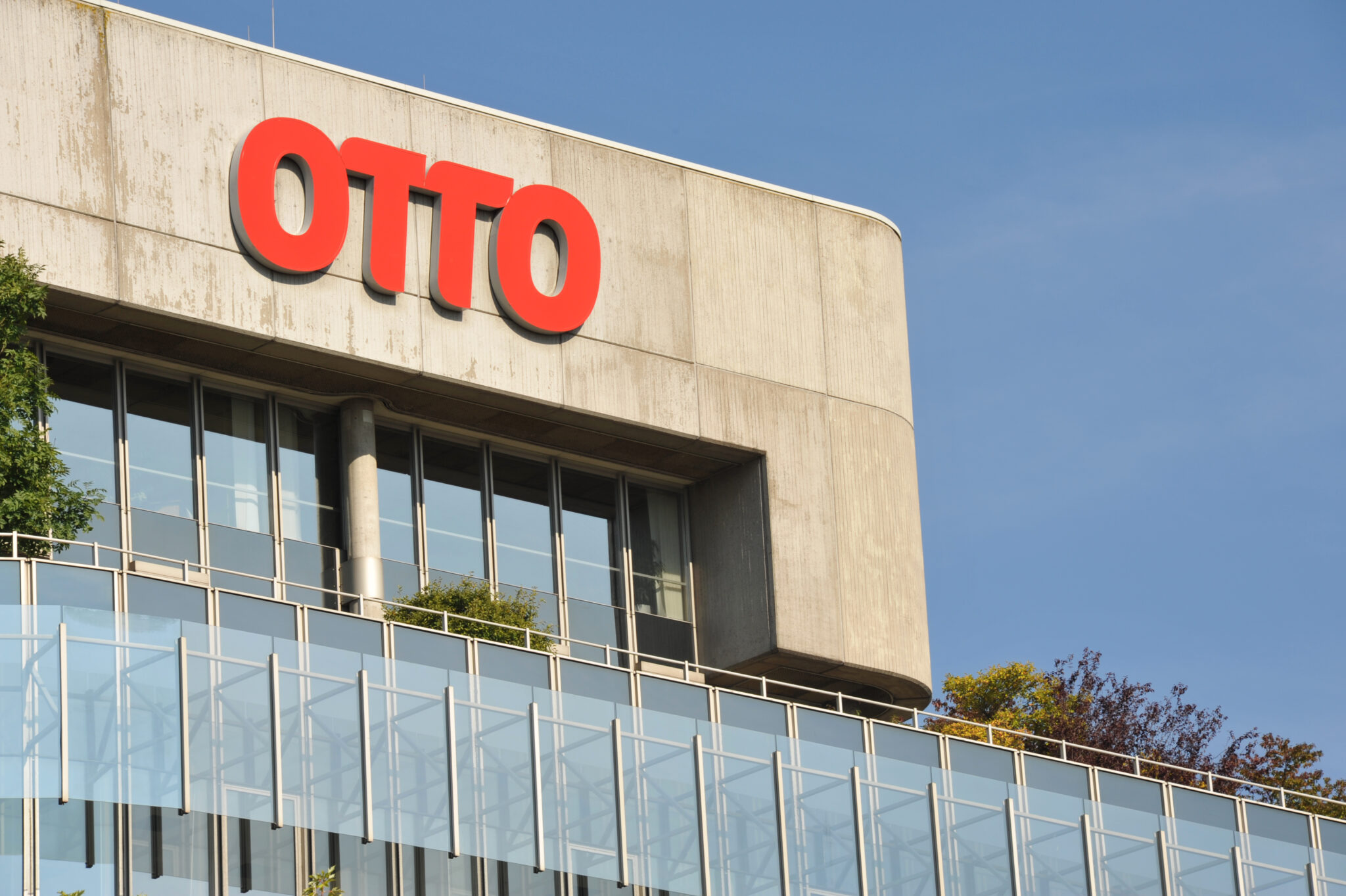 Online retailer Otto is cutting 460 jobs – new management is radically ...